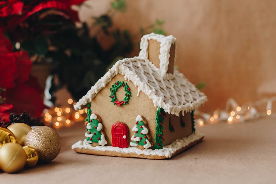 Virtual Gingerbread House Decorating for Corporate Teams