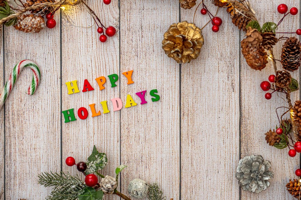 15+ Festive & Fun Holiday Team Building Activities